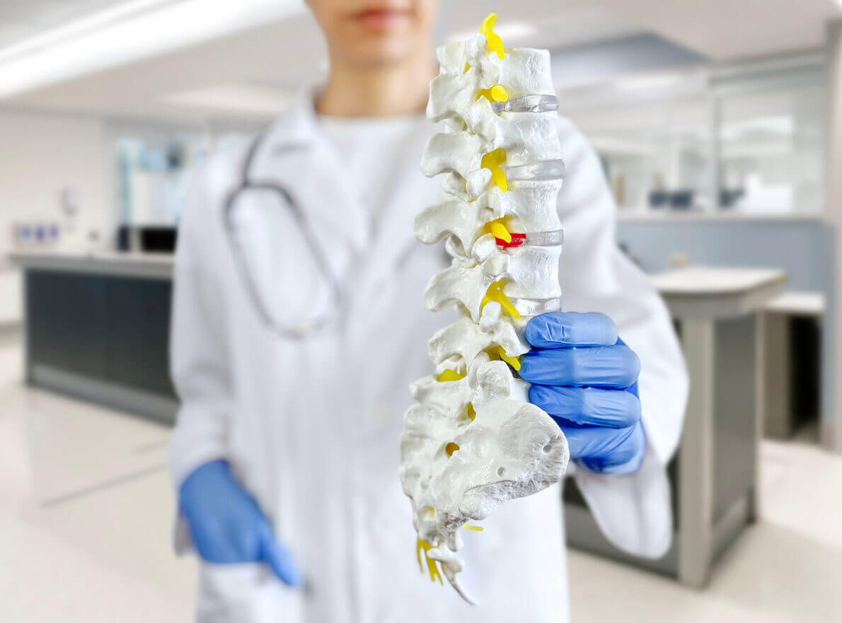 Minimally Invasive Spine Surgery: Advancements in Treatment - Advanced ...